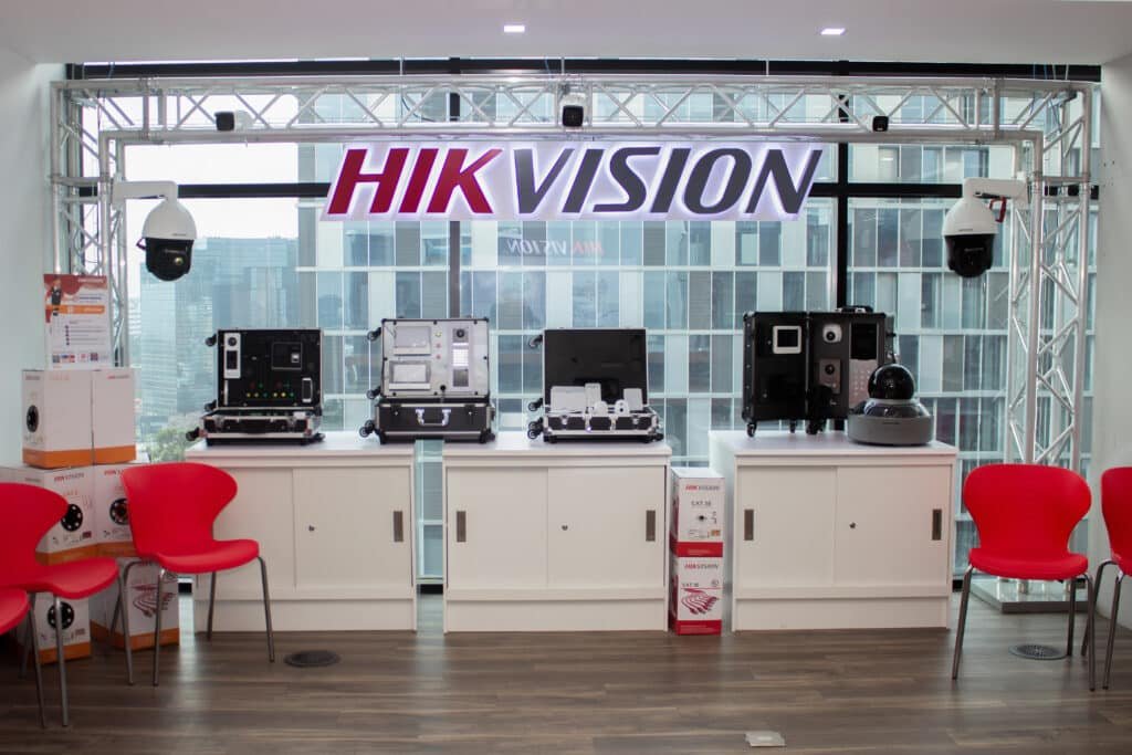 Hikvision inaugura nuevas oficinas y sala de experiencias en Guatemala ...